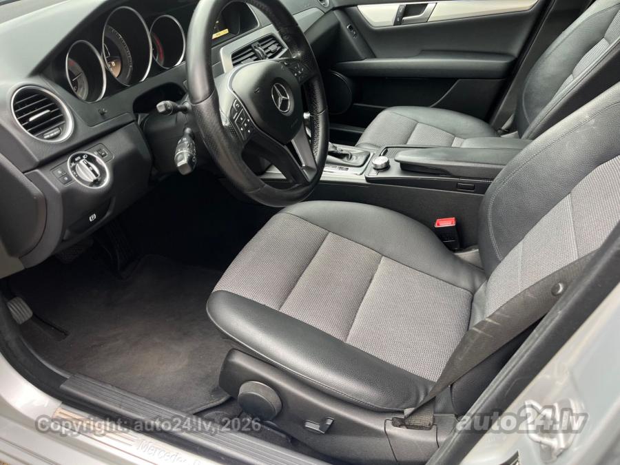Pelēks Mercedes-Benz C-Class 2011 Tallina, ar dzinēja tilpumu 2.10 L un nobraukumu 326 tūkst. km par 4990 €, foto 8 vietnē AUTOMOTO.COM.LV