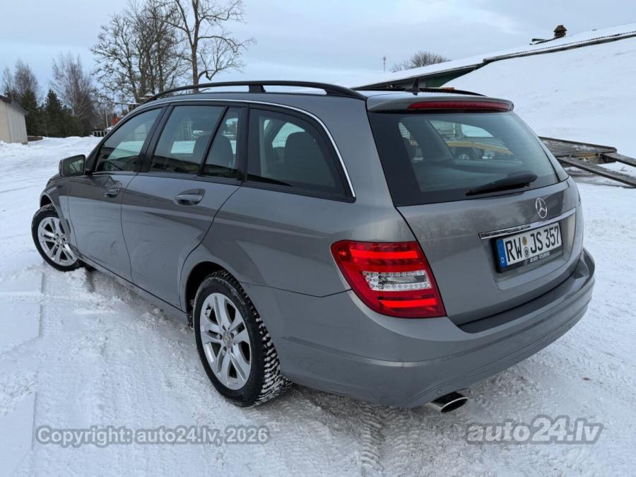 Grey Mercedes-Benz C-Class 2012 in Viljandi, with an engine capacity of 2.10 L and mileage of 334 thousand km for 6490 €, photo 2 on AUTOMOTO.COM.LV