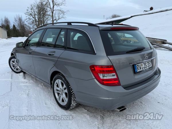 Grey Mercedes-Benz C-Class 2012 in Viljandi, with an engine capacity of 2.10 L and mileage of 334 thousand km for 6490 €, photo 2 on AUTOMOTO.COM.LV