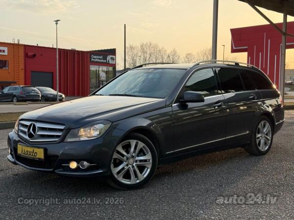 Pelēks Mercedes-Benz C-Class 2012 Tartu, ar dzinēja tilpumu 2.10 L un nobraukumu 309 tūkst. km par 7299 €, foto 3 vietnē AUTOMOTO.COM.LV