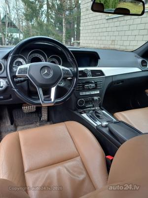 Grey Mercedes-Benz C-Class 2012 in Tallinn, with an engine capacity of 2.10 L and mileage of 312 thousand km for 6500 €, photo 9 on AUTOMOTO.COM.LV