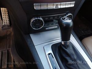 Grey Mercedes-Benz C-Class 2012 in Tallinn, with an engine capacity of 2.10 L and mileage of 312 thousand km for 6500 €, photo 15 on AUTOMOTO.COM.LV