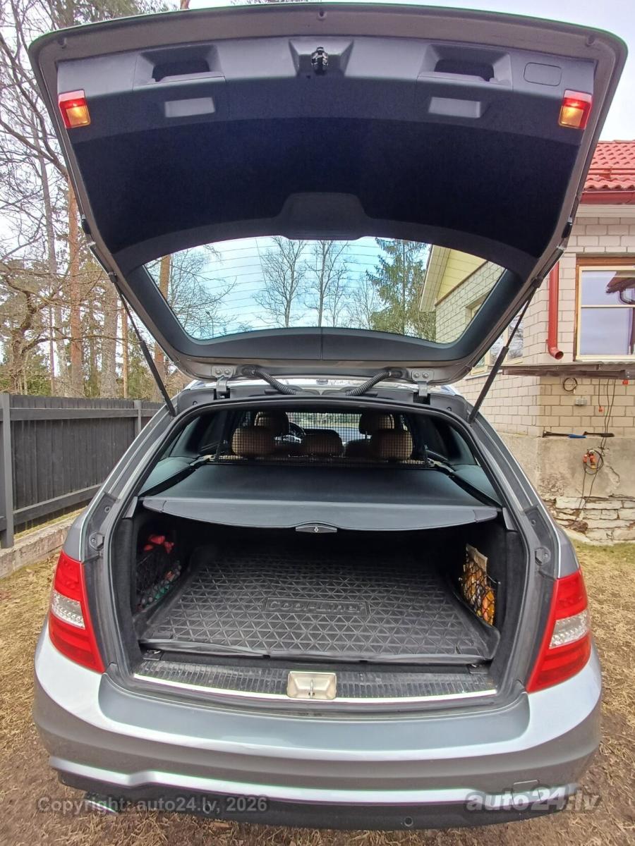 Grey Mercedes-Benz C-Class 2012 in Tallinn, with an engine capacity of 2.10 L and mileage of 312 thousand km for 6500 €, photo 20 on AUTOMOTO.COM.LV