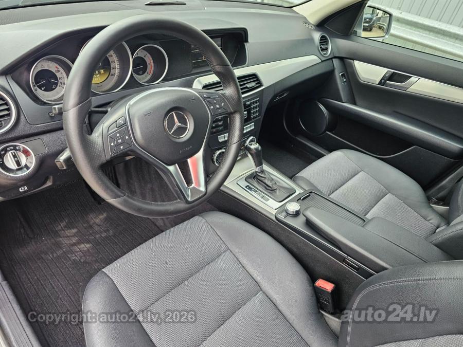 Pelēks Mercedes-Benz C-Class 2012 Tartu, ar dzinēja tilpumu 2.10 L un nobraukumu 219 tūkst. km par 6990 €, foto 12 vietnē AUTOMOTO.COM.LV