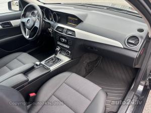 Pelēks Mercedes-Benz C-Class 2012 Tartu, ar dzinēja tilpumu 2.10 L un nobraukumu 235 tūkst. km par 6999 €, foto 13 vietnē AUTOMOTO.COM.LV