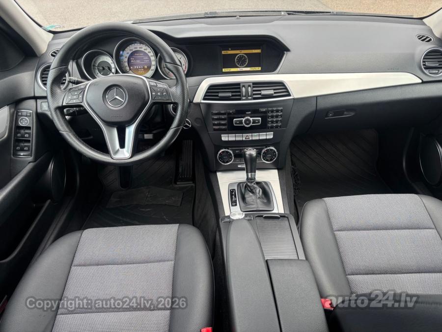 Pelēks Mercedes-Benz C-Class 2012 Tartu, ar dzinēja tilpumu 2.10 L un nobraukumu 235 tūkst. km par 6999 €, foto 14 vietnē AUTOMOTO.COM.LV