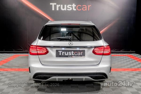 Grey Mercedes-Benz C-Class 2014 in Parnu, with an engine capacity of 2.10 L and mileage of 260 thousand km for 14500 €, photo 11 on AUTOMOTO.COM.LV