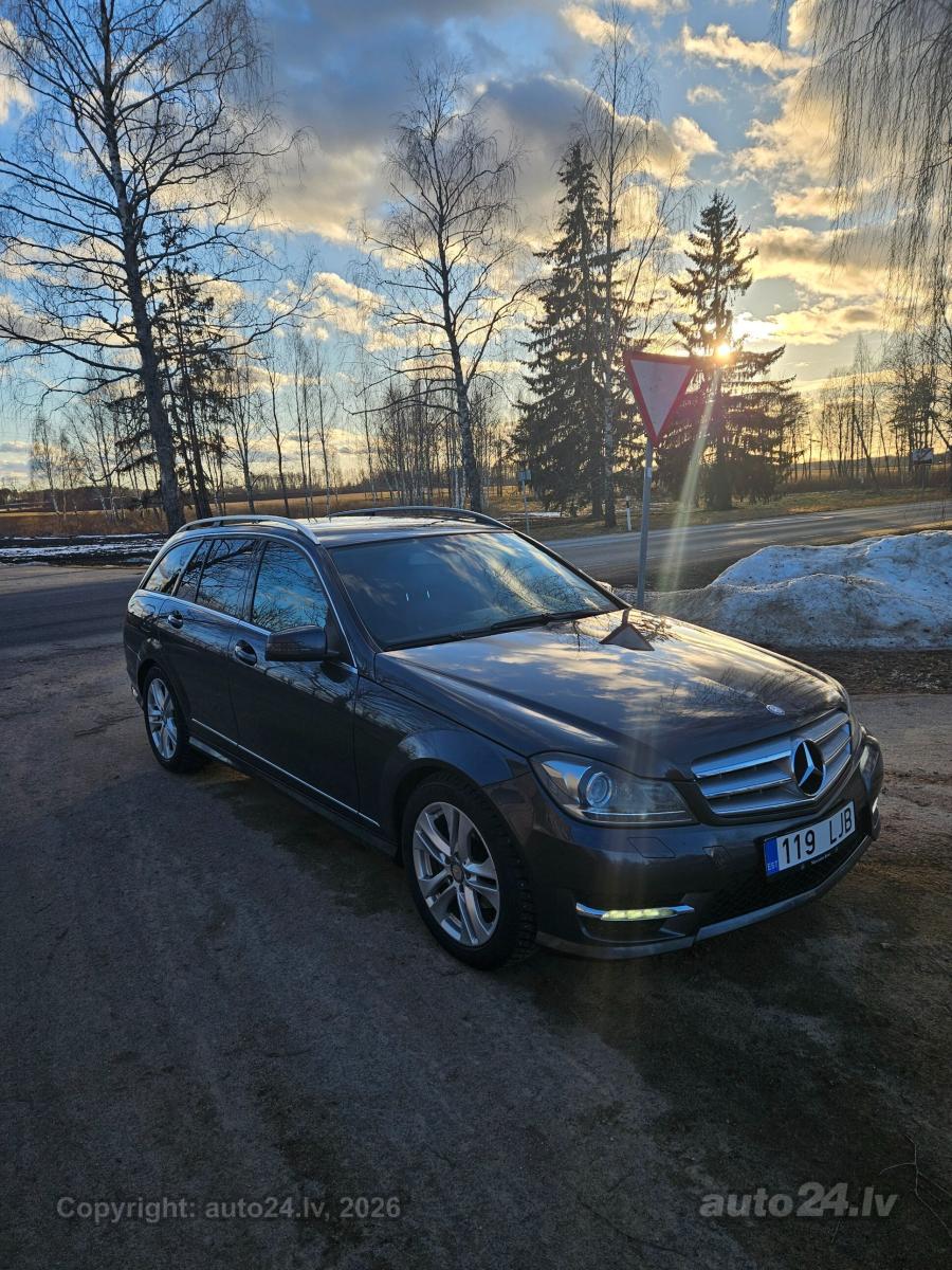 Pelēks Mercedes-Benz C-Class 2014 Tallina, ar dzinēja tilpumu 2.10 L un nobraukumu 411 tūkst. km par 6500 €, foto 1 vietnē AUTOMOTO.COM.LV