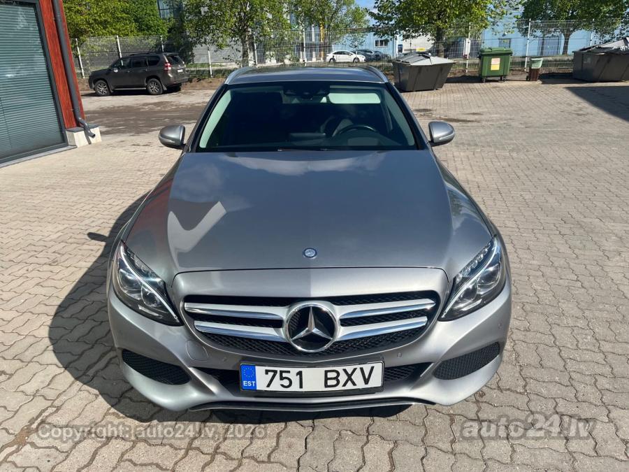 Grey Mercedes-Benz C-Class 2014 in Tartu, with an engine capacity of 2.10 L and mileage of 279 thousand km for 9900 €, photo 3 on AUTOMOTO.COM.LV