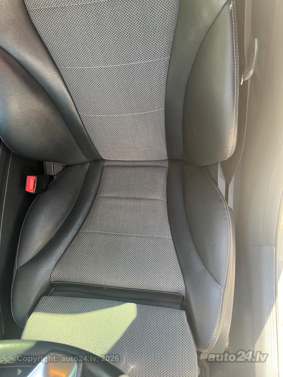 Grey Mercedes-Benz C-Class 2014 in Tartu, with an engine capacity of 2.10 L and mileage of 279 thousand km for 9900 €, photo 11 on AUTOMOTO.COM.LV