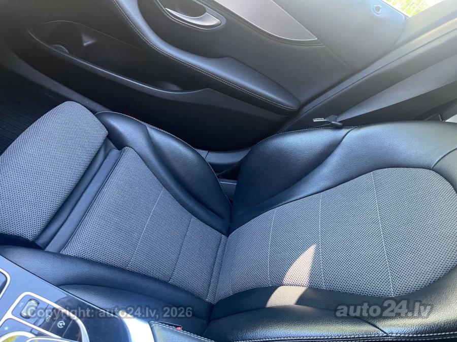 Grey Mercedes-Benz C-Class 2014 in Tartu, with an engine capacity of 2.10 L and mileage of 279 thousand km for 9900 €, photo 12 on AUTOMOTO.COM.LV