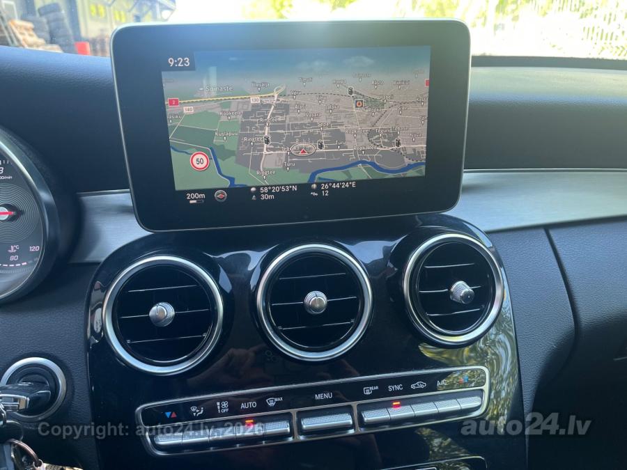 Grey Mercedes-Benz C-Class 2014 in Tartu, with an engine capacity of 2.10 L and mileage of 279 thousand km for 9900 €, photo 13 on AUTOMOTO.COM.LV