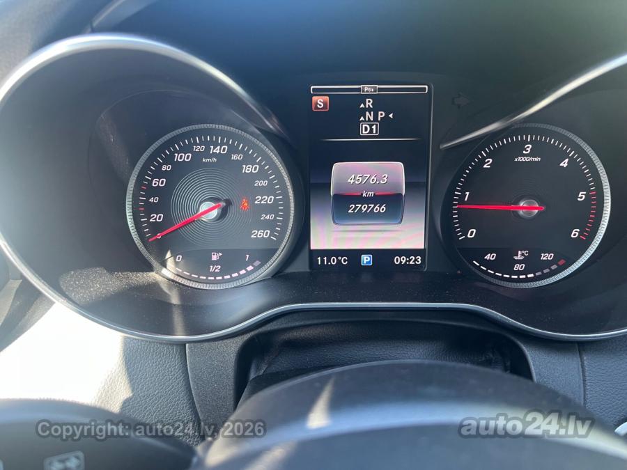 Grey Mercedes-Benz C-Class 2014 in Tartu, with an engine capacity of 2.10 L and mileage of 279 thousand km for 9900 €, photo 14 on AUTOMOTO.COM.LV