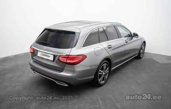 Grey Mercedes-Benz C-Class 2015 in Tallinn, with an engine capacity of 2.10 L and mileage of 260 thousand km for 11999 €, photo 4 on AUTOMOTO.COM.LV