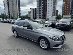 Grey Mercedes-Benz C-Class 2015 in Tallinn, with an engine capacity of 2.10 L and mileage of 240 thousand km for 14000 €, photo 3 on AUTOMOTO.COM.LV