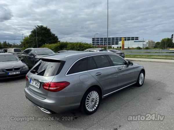 Grey Mercedes-Benz C-Class 2015 in Tallinn, with an engine capacity of 2.10 L and mileage of 240 thousand km for 14000 €, photo 4 on AUTOMOTO.COM.LV