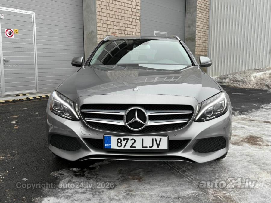 Grey Mercedes-Benz C-Class 2015 in Paide, with an engine capacity of 2.10 L and mileage of 274 thousand km for 11900 €, photo 2 on AUTOMOTO.COM.LV