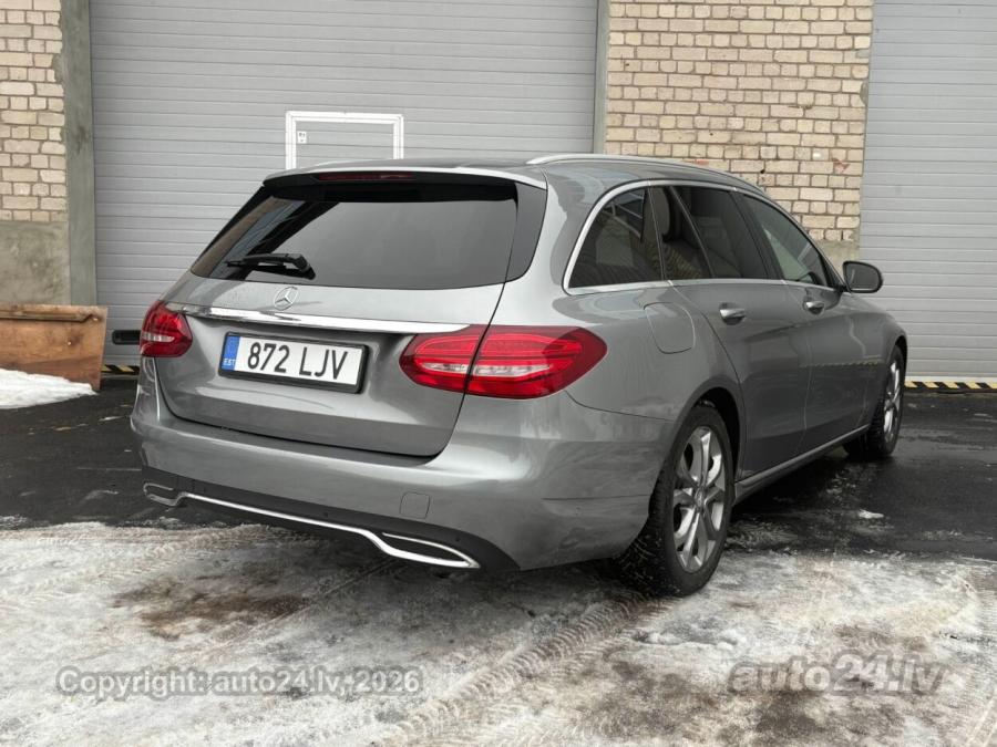 Grey Mercedes-Benz C-Class 2015 in Paide, with an engine capacity of 2.10 L and mileage of 274 thousand km for 11900 €, photo 6 on AUTOMOTO.COM.LV