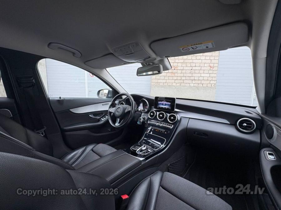 Grey Mercedes-Benz C-Class 2015 in Paide, with an engine capacity of 2.10 L and mileage of 274 thousand km for 11900 €, photo 10 on AUTOMOTO.COM.LV