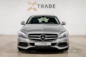Grey Mercedes-Benz C-Class 2015 in Parnu, with an engine capacity of 2.10 L and mileage of 236 thousand km for 10990 €, photo 3 on AUTOMOTO.COM.LV