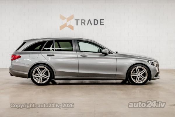 Pelēks Mercedes-Benz C-Class 2015 Pērnava, ar dzinēja tilpumu 2.10 L un nobraukumu 236 tūkst. km par 10990 €, foto 9 vietnē AUTOMOTO.COM.LV