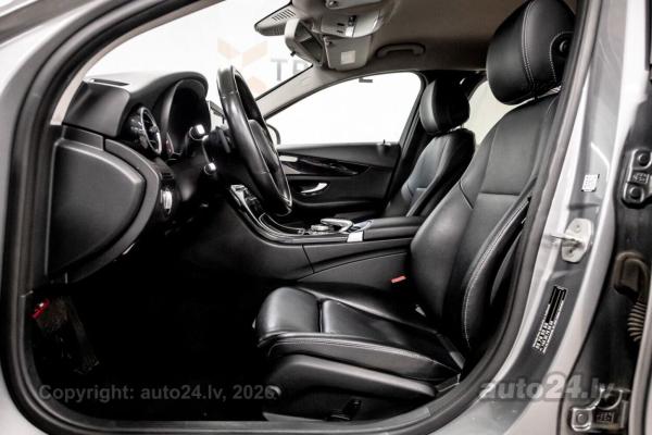 Grey Mercedes-Benz C-Class 2015 in Parnu, with an engine capacity of 2.10 L and mileage of 236 thousand km for 10990 €, photo 11 on AUTOMOTO.COM.LV