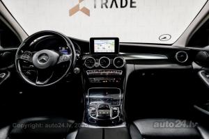 Grey Mercedes-Benz C-Class 2015 in Parnu, with an engine capacity of 2.10 L and mileage of 236 thousand km for 10990 €, photo 14 on AUTOMOTO.COM.LV