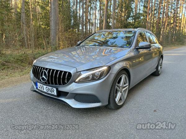 Grey Mercedes-Benz C-Class 2015 in Tartu, with an engine capacity of 2.10 L and mileage of 240 thousand km for 13700 €, photo 3 on AUTOMOTO.COM.LV