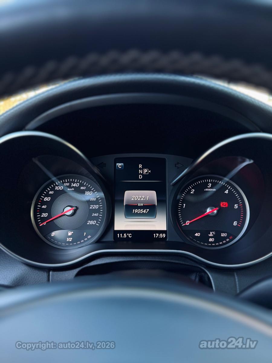 Pelēks Mercedes-Benz C-Class 2015 Tallina, ar dzinēja tilpumu 2.10 L un nobraukumu 191 tūkst. km par 12900 €, foto 12 vietnē AUTOMOTO.COM.LV