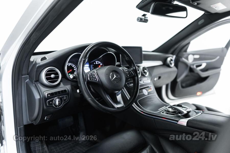 Pelēks Mercedes-Benz C-Class 2015 Tallina, ar dzinēja tilpumu 2.00 L un nobraukumu 245 tūkst. km par 8990 €, foto 12 vietnē AUTOMOTO.COM.LV