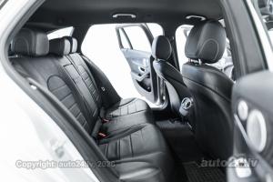 Pelēks Mercedes-Benz C-Class 2015 Tallina, ar dzinēja tilpumu 2.00 L un nobraukumu 245 tūkst. km par 8990 €, foto 19 vietnē AUTOMOTO.COM.LV