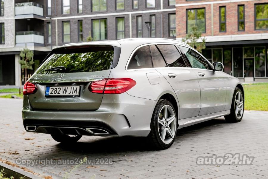 Grey Mercedes-Benz C-Class 2015 in Parnu, with an engine capacity of 2.10 L and mileage of 314 thousand km for 11990 €, photo 9 on AUTOMOTO.COM.LV