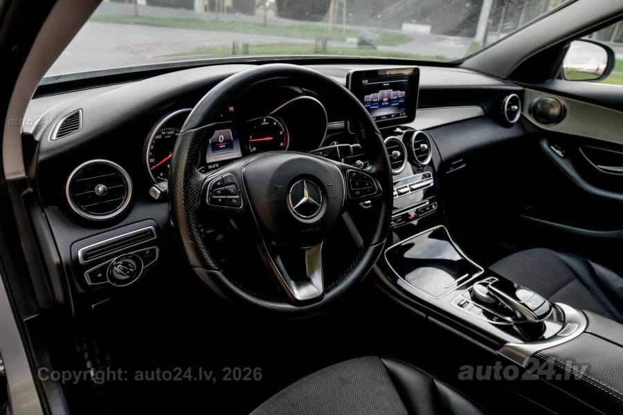 Grey Mercedes-Benz C-Class 2015 in Parnu, with an engine capacity of 2.10 L and mileage of 314 thousand km for 11990 €, photo 14 on AUTOMOTO.COM.LV