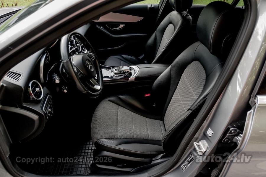 Grey Mercedes-Benz C-Class 2015 in Parnu, with an engine capacity of 2.10 L and mileage of 314 thousand km for 11990 €, photo 16 on AUTOMOTO.COM.LV