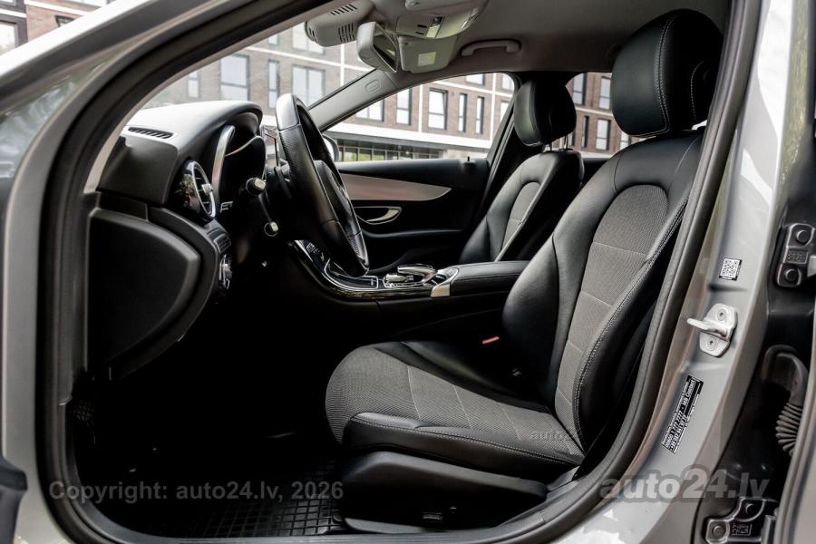 Grey Mercedes-Benz C-Class 2015 in Parnu, with an engine capacity of 2.10 L and mileage of 314 thousand km for 11990 €, photo 17 on AUTOMOTO.COM.LV
