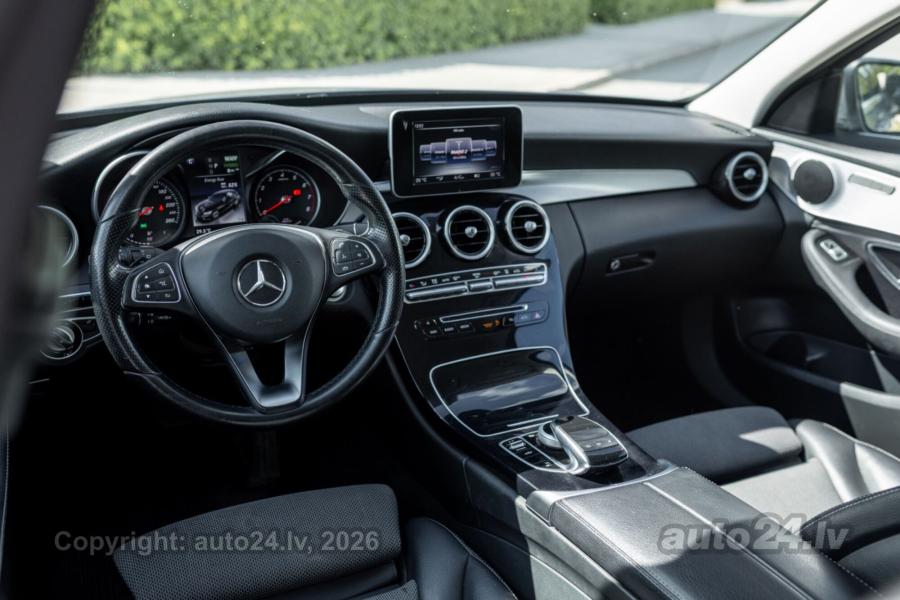 Pelēks Mercedes-Benz C-Class 2015 Tallina, ar dzinēja tilpumu 2.00 L un nobraukumu 290 tūkst. km par 9000 €, foto 10 vietnē AUTOMOTO.COM.LV