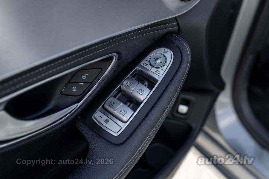 Pelēks Mercedes-Benz C-Class 2015 Tallina, ar dzinēja tilpumu 2.00 L un nobraukumu 290 tūkst. km par 9000 €, foto 15 vietnē AUTOMOTO.COM.LV