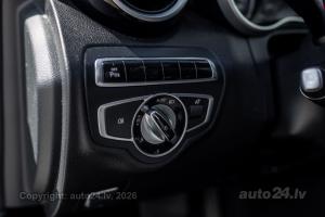 Pelēks Mercedes-Benz C-Class 2015 Tallina, ar dzinēja tilpumu 2.00 L un nobraukumu 290 tūkst. km par 9000 €, foto 17 vietnē AUTOMOTO.COM.LV
