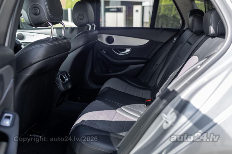 Pelēks Mercedes-Benz C-Class 2015 Tallina, ar dzinēja tilpumu 2.00 L un nobraukumu 290 tūkst. km par 9000 €, foto 19 vietnē AUTOMOTO.COM.LV