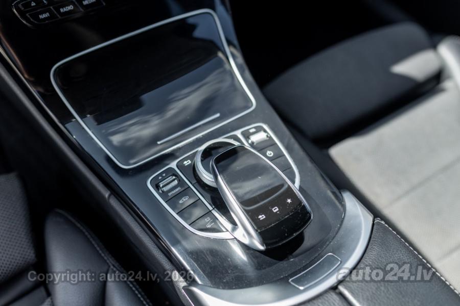 Pelēks Mercedes-Benz C-Class 2015 Tallina, ar dzinēja tilpumu 2.00 L un nobraukumu 290 tūkst. km par 9000 €, foto 22 vietnē AUTOMOTO.COM.LV