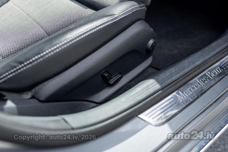 Pelēks Mercedes-Benz C-Class 2015 Tallina, ar dzinēja tilpumu 2.00 L un nobraukumu 290 tūkst. km par 9000 €, foto 26 vietnē AUTOMOTO.COM.LV