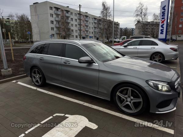 Pelēks Mercedes-Benz C-Class 2015 Tallina, ar dzinēja tilpumu 1.60 L un nobraukumu 252 tūkst. km par 10000 €, foto 4 vietnē AUTOMOTO.COM.LV