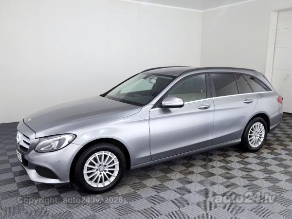 Grey Mercedes-Benz C-Class 2015 in Tallinn, with an engine capacity of 1.60 L and mileage of 295 thousand km for 6999 €, photo 3 on AUTOMOTO.COM.LV