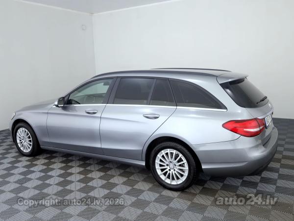 Grey Mercedes-Benz C-Class 2015 in Tallinn, with an engine capacity of 1.60 L and mileage of 295 thousand km for 6999 €, photo 5 on AUTOMOTO.COM.LV