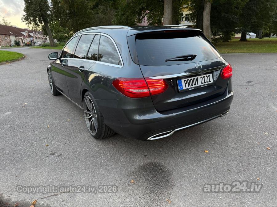 Pelēks Mercedes-Benz C-Class 2015 Tartu, ar dzinēja tilpumu 2.10 L un nobraukumu 234 tūkst. km par 11900 €, foto 5 vietnē AUTOMOTO.COM.LV