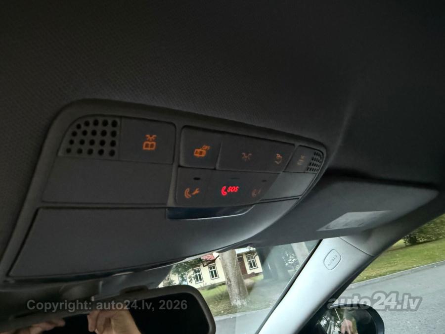 Pelēks Mercedes-Benz C-Class 2015 Tartu, ar dzinēja tilpumu 2.10 L un nobraukumu 234 tūkst. km par 11900 €, foto 19 vietnē AUTOMOTO.COM.LV