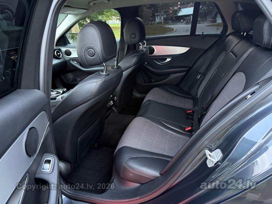 Pelēks Mercedes-Benz C-Class 2015 Tartu, ar dzinēja tilpumu 2.10 L un nobraukumu 234 tūkst. km par 11900 €, foto 20 vietnē AUTOMOTO.COM.LV