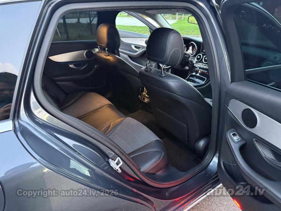 Pelēks Mercedes-Benz C-Class 2015 Tartu, ar dzinēja tilpumu 2.10 L un nobraukumu 234 tūkst. km par 11900 €, foto 21 vietnē AUTOMOTO.COM.LV