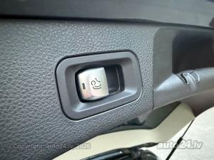 Pelēks Mercedes-Benz C-Class 2015 Tartu, ar dzinēja tilpumu 2.10 L un nobraukumu 234 tūkst. km par 11900 €, foto 25 vietnē AUTOMOTO.COM.LV
