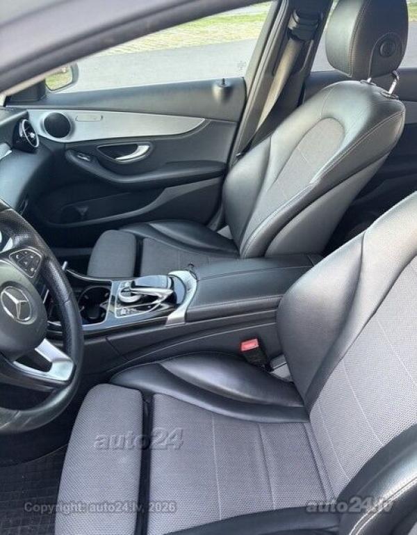 Grey Mercedes-Benz C-Class 2015 in Tallinn, with an engine capacity of 2.10 L and mileage of 317 thousand km for 15000 €, photo 8 on AUTOMOTO.COM.LV